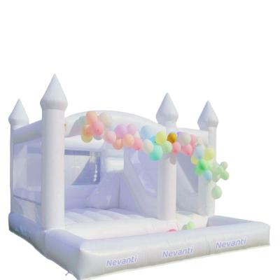 Cina Mini castello gonfiabile con dimensioni personalizzate e materiale in PVC bianco in vendita