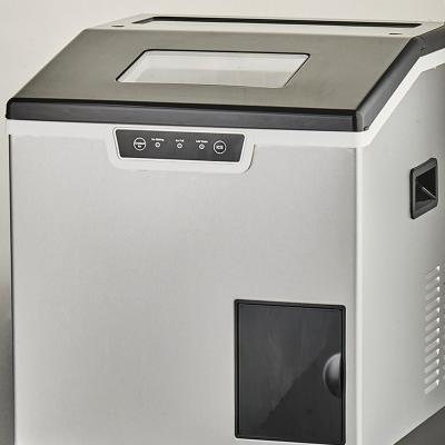 China 3L Mini Bullet Ice Making Machine Stainless Steel For Shop for sale