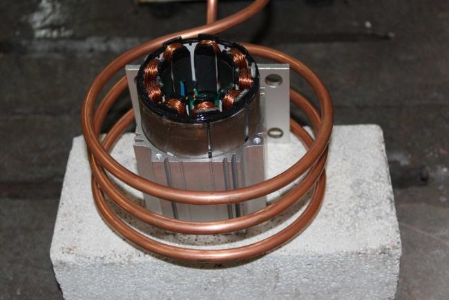 ROTOR MOTOR SHRINK FITTING