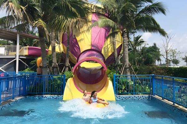 Quality Outdoor Mini Loudspeaker Swimming Pool Slide Customizable for Aqua Park for sale