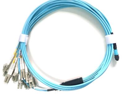 中国 MPO MTPの光学コネクター8の中心12の中心24の中心OM3繊維をパッチ・コード 販売のため