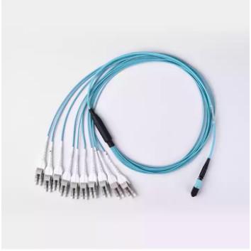 Cina Fornitura a fibra ottica MPO di Jumper Breakout Cable Factory del cavo di toppa ai centri OM3 di LC 12F 24F in vendita