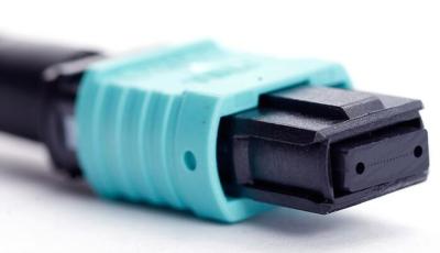 중국 LC DX 2.0mm 팬아웃 트렁크 OM3 Mpo 24 파이버 케이블 판매용