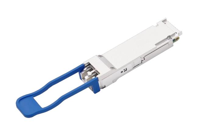 QSFP+ transceiver installation example