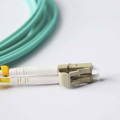 China LC - Fibra do cabo de remendo 10G da fibra óptica do LC OM3 DX com baixa perda de inserção à venda