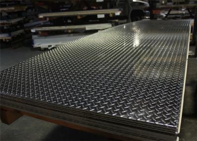 China 2mm Antislip Embossed Aluminum Checker Plate Sheet 5052 1050 3003 for sale
