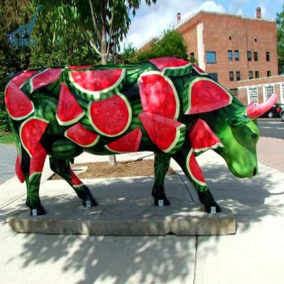 China Fiberglass Colored Drawing Animal Sculpture Bull Statue Resin for sale
