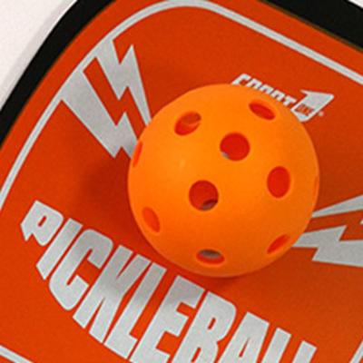 中国 Pickleballの球USAPAのかい球26の穴のPickleballの屋内スポーツの訓練の練習プラスチックPickleball 販売のため