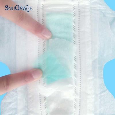 Cina 400-1500 ml Assorbente SNUGRACE Ioni negativi Pad sanitari a nucleo blu per donne in vendita