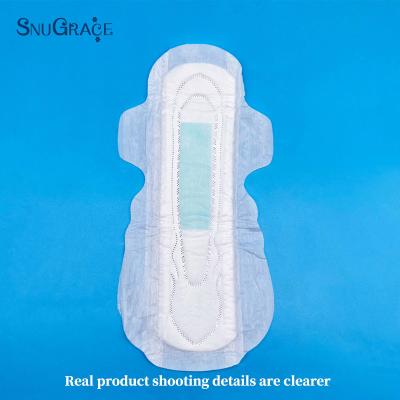 Cina 400-1500 ml Assorbente SNUGRACE Ioni negativi Pad sanitari a nucleo blu per donne in vendita