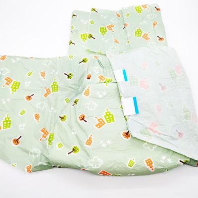 Cina Assorbimento superficie secca pannolino con pellicola posteriore in PE di medie dimensioni e design anti-fuga in vendita