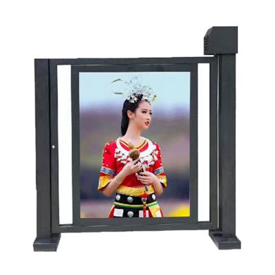 Cina Oscilli i cancelli girevoli automatici DC24V 4.5A della falda del portone della barriera per l'entrata su ordinazione del controllo in vendita