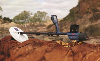China Black Deep Search Underground Metal Detector Long Range For Gold And Silver underground search metal detector GPZ7000 for sale