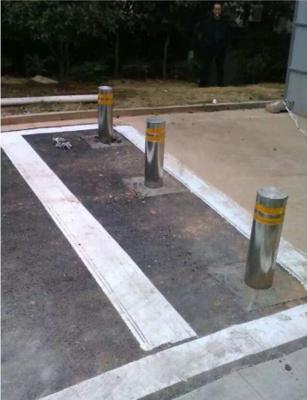 China Road Traffic Safety Parking Road Security Barriers Automatic Rising Bollard 3.7Kw for sale