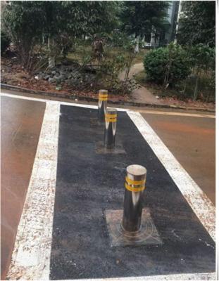 China Road Traffic Safety Parking Road Security Barriers Automatic Rising Bollard 3.7Kw for sale