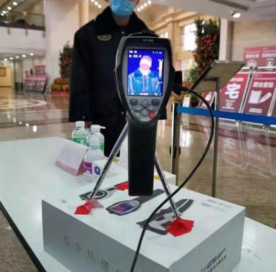 中国 新しい設計の自動赤外線温度計カメラ 人間の体温検出 販売のため
