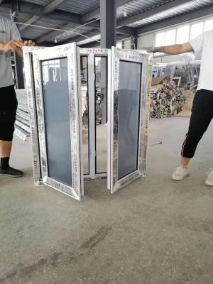 中国 モダンデザイン ブラック カーメンテッド ウインドウ スイング オープン モダン スタイル UPvc ウインドウ ローラー 販売のため