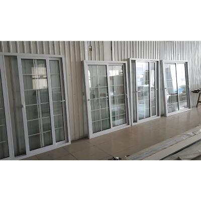 Cina Mercato americano Finestra scorrevole in vetro temperato a cornice in PVC con tenda appesa in vendita