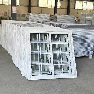 Cina Cornice di plastica bianca Upvc finestre scorrevoli a doppio vetro con apertura orizzontale in vendita