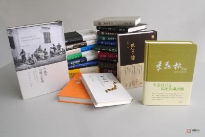 China Automatic Notebook Binding Machine with 600pcs/hour Speed 380V 9KW Auto Hard Cover Book Casing Machine for sale