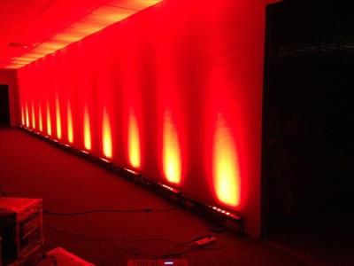 China 14*30W RGB 3in1 LED Pixel Bar IP65 Building Decoration Wall Washer Light for Lighting for sale
