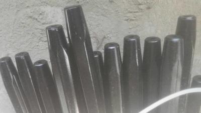 Cina Il martello pneumatico d'acciaio Rod/estrazione mineraria di H25x159mm ha affusolato la lunghezza di asta di trivellazione della sfortuna 800mm-6100mm in vendita