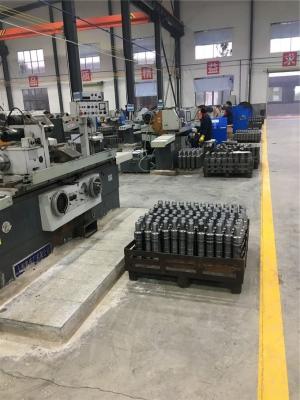 중국 4개는 하드 록 DTH 지하 광업을 위한 DTH 드릴용 날 탄소 강철 물자를 망치로 칩니다 판매용