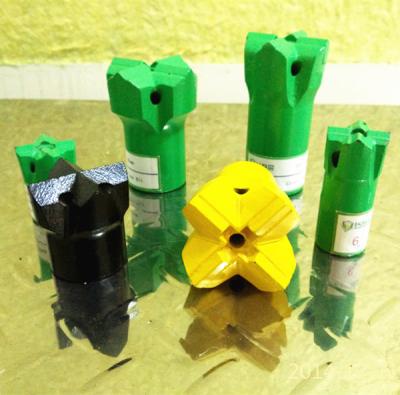 Cina I pezzi trasversali del carburo di tungsteno hanno affusolato l'utensile a inserti per l'industria di cantieri sotterranei in vendita