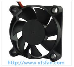 China 45*45*10mm 12V/24V DC Black Plastic Brushless Cooling Fan DC4510 for sale