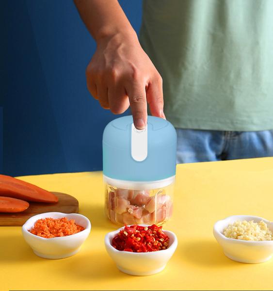 Quality Colorful 37W DC Motor Food Processor With Shredding Disc And Stainless Steel for sale