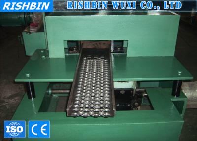 Cina 11 chilowatt del passaggio pedonale della plancia del tetto del rotolo automatico del pannello che forma macchina con la servo alimentazione in vendita