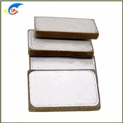 Cina 24*15*3mm PTC termistor per il riscaldamento dei veicoli energetici 30K-90KΩ Placca di riscaldamento con elettrodo d'argento in vendita