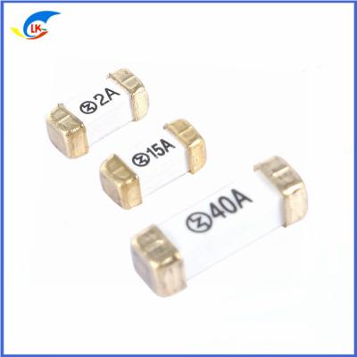 China SMD 4512 1245 250V 500mA ?? 40A fusível cerâmico de latão plateado para estação base sem fio à venda
