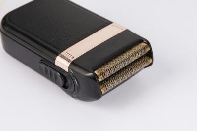 Cina 2*600mAh batteria NI-Mh SHA-140 doppia traccia tagliatore di contorno sistema di rasatura galleggiante rasatrice elettrica in vendita