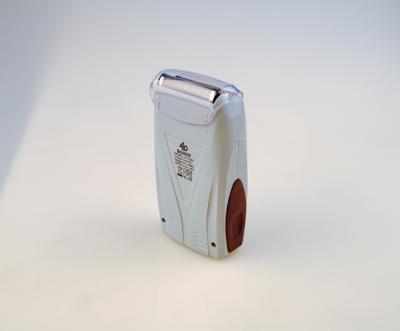 Cina 2202 Due batterie al nichel e al cadmio con una capacità di 600 mAh rasatrice elettrica in vendita