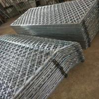 China Hot Dip Galvanized Barbed Razor Wire Fence with Customizable Height and Electrostatic Spraying for sale