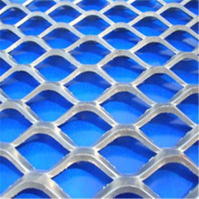 China Durable 1.5mm Thickness Aluminum Expanded Metal Mesh with 15×30mm Diamond Openings and 1220×2440mm Sheet Size for Facade and Ceiling Decoration for sale