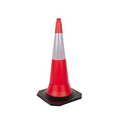 China 100cm Saudi Hot-selling Reflective Traffic Control Safety Road Cone for sale