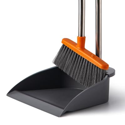 Cina BOOMJOY Eco-Friendly Household Cleaning Plastic Material Long Handle Broom And Windproof Dustpan Set in vendita