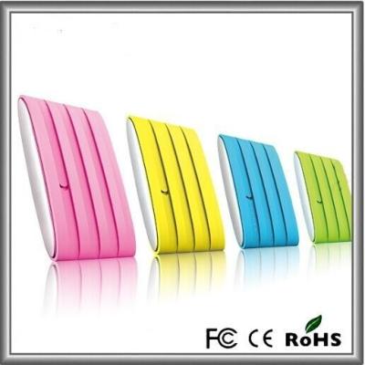 China High quality built-in holder 8000mAh power bank,lithium polymer power bank for smart phone for sale