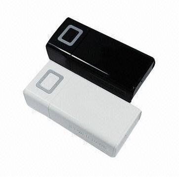 China Universal Lithium-ion Power Banks for iPhone/Mobile Phone with LED Light and USB, Easy to Carry for sale