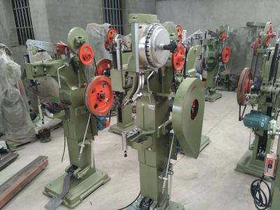 Cina Macchina di rivettazione idraulica tubolare per rivetti semi-cavi rivetti solidi rivetti passo in vendita