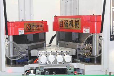 중국 극도로 높은 생산량을 자랑하며 다양한 종류의 병을 생산할 수 있는 사출 성형기 판매용