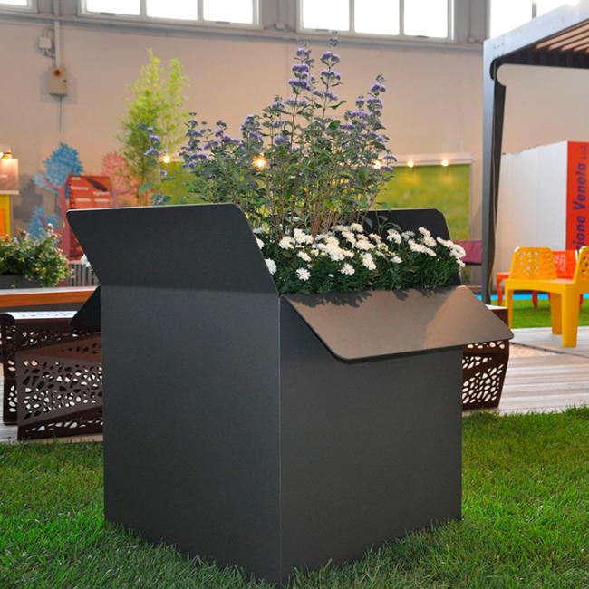metal raised garden beds