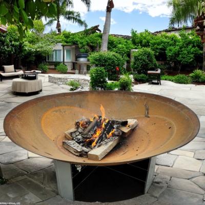 Cina Accensione manuale Rustico Red Steel Fire Pits Metal Steel Fire Bowl Outdoor in vendita