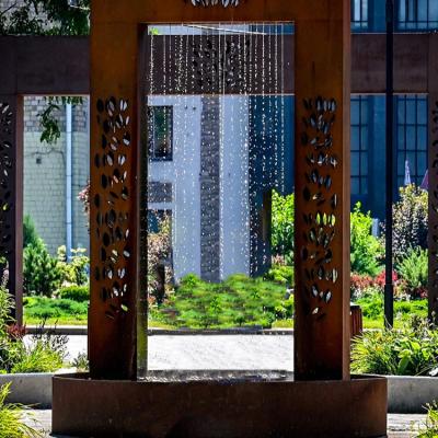 China Kunstmatige roestige Corten staal fontein voor huisversiering Te koop