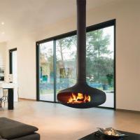 China Efficient Log Burner Round Suspended Fireplace From Ceiling Heavy Duty Construction for sale