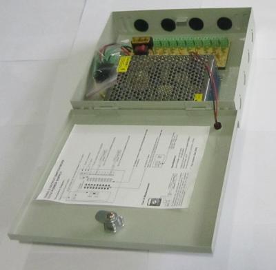 中国 CCTV電源ボックス 9CH 12V 5A DC出力 60W 効率 90% 出力周波数 50/60Hz 販売のため