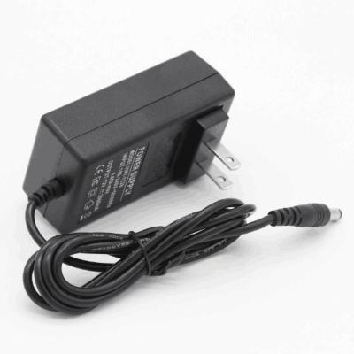 Cina AC100-240V a corrente continua 12V 1A 2A 3A 5A 6A 7A 8A 10A Adaptore con protezione da cortocircuito in vendita