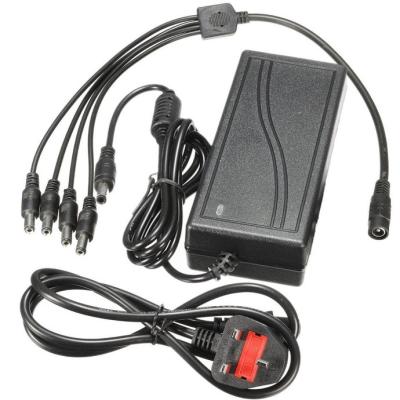 China Desktopverbinding 12V 5A Multiple Output Power Adapter met 4 poorten Pigtail CE-gecertificeerd Te koop